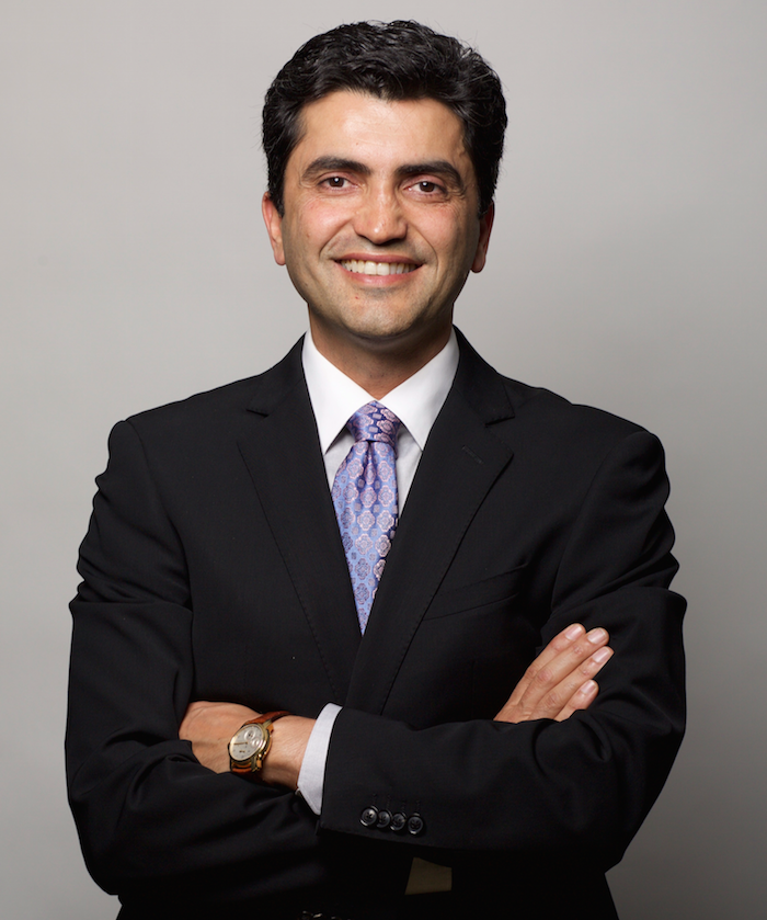 Dr. Babak Azizzadeh Named a Castle Connolly Top Doctor for 2021